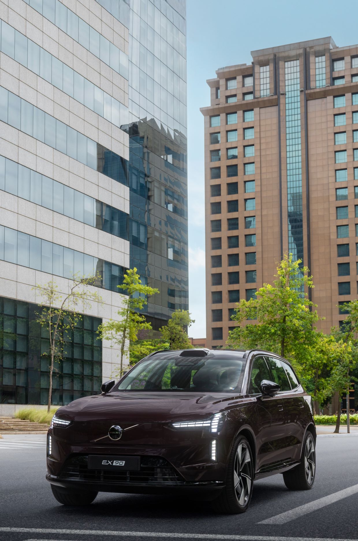 XC90 e EX90 enfim chegam ao Brasil. Um custa R$ 640 mil; o outro, R ...