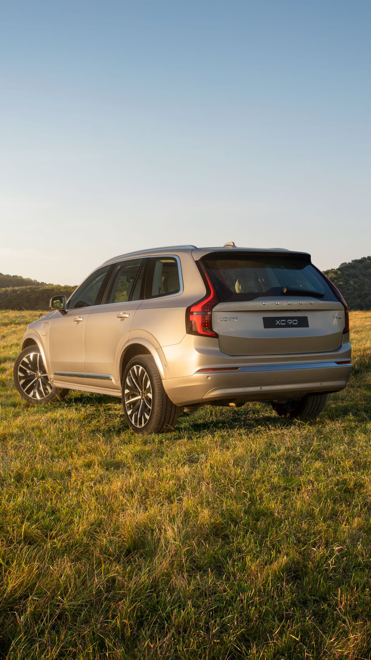 XC90 e EX90 enfim chegam ao Brasil. Um custa R$ 640 mil; o outro, R ...