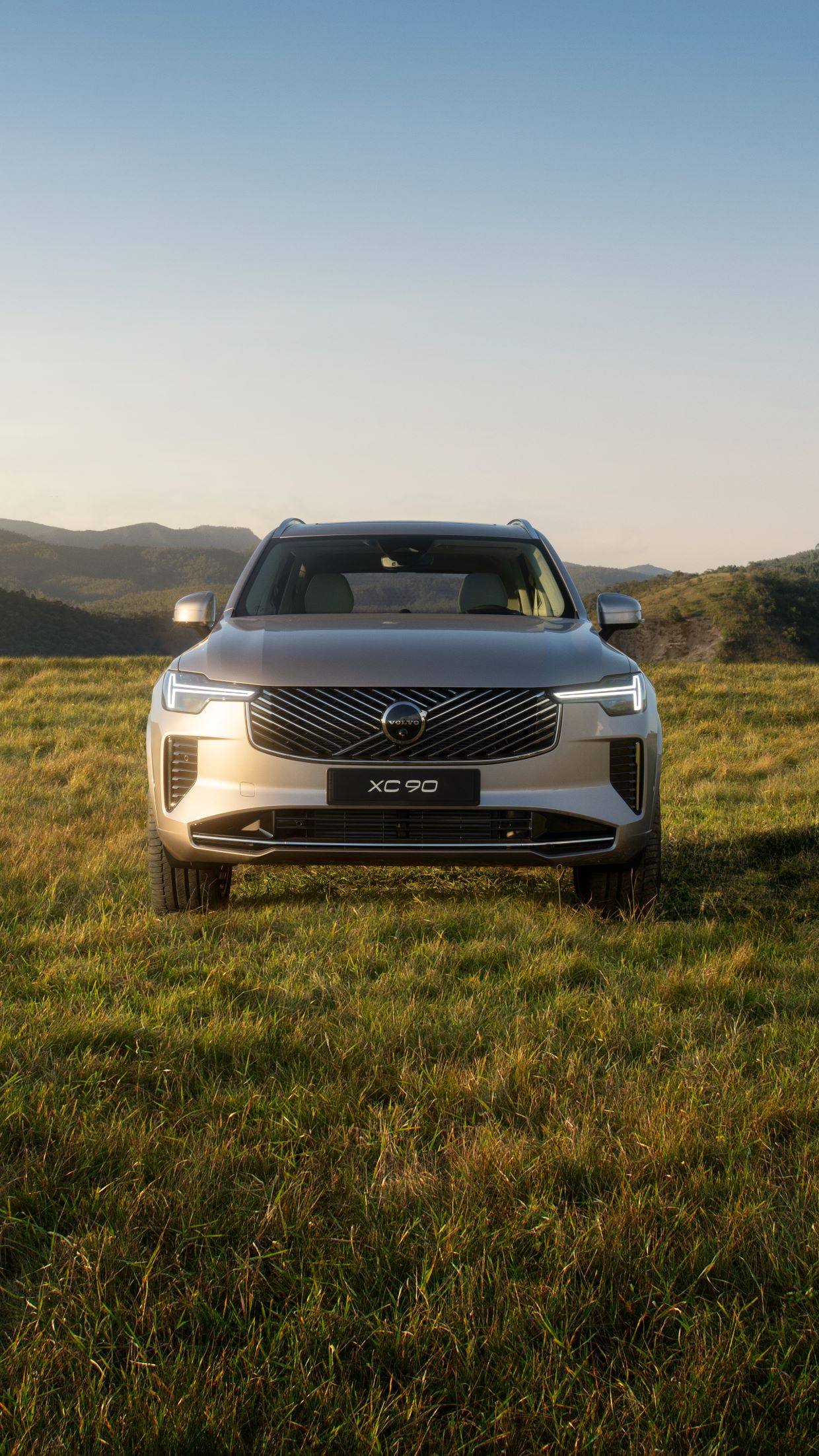 XC90 e EX90 enfim chegam ao Brasil. Um custa R$ 640 mil; o outro, R ...