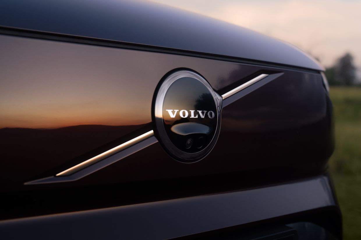 XC90 e EX90 enfim chegam ao Brasil. Um custa R$ 640 mil; o outro, R$ 859 mil - Multieixos com ...