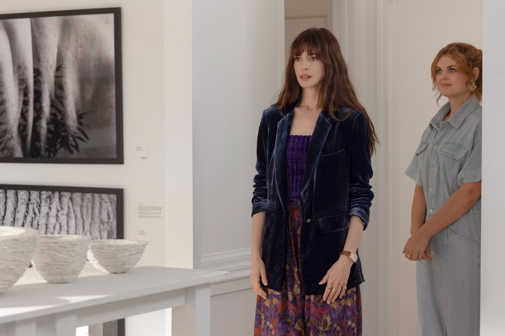 Uma Ideia de Você: o que há por trás dos looks de Anne Hathaway | Plissê