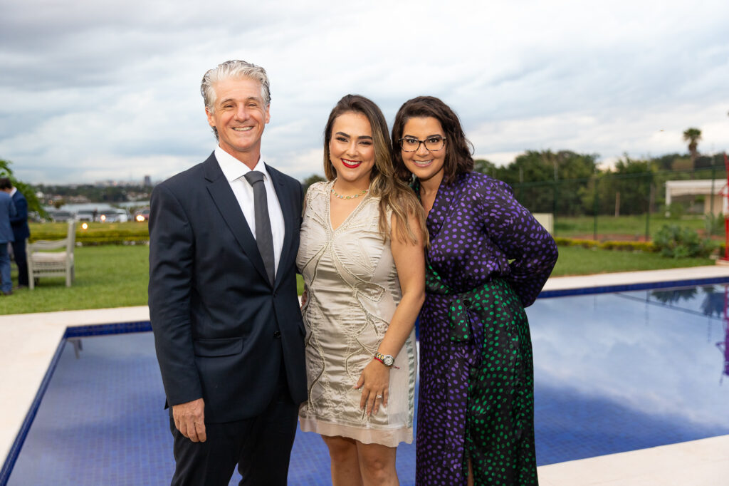 Fim de tarde comemora nova fase da Corsetti Diniz Machado - Viva Brasília